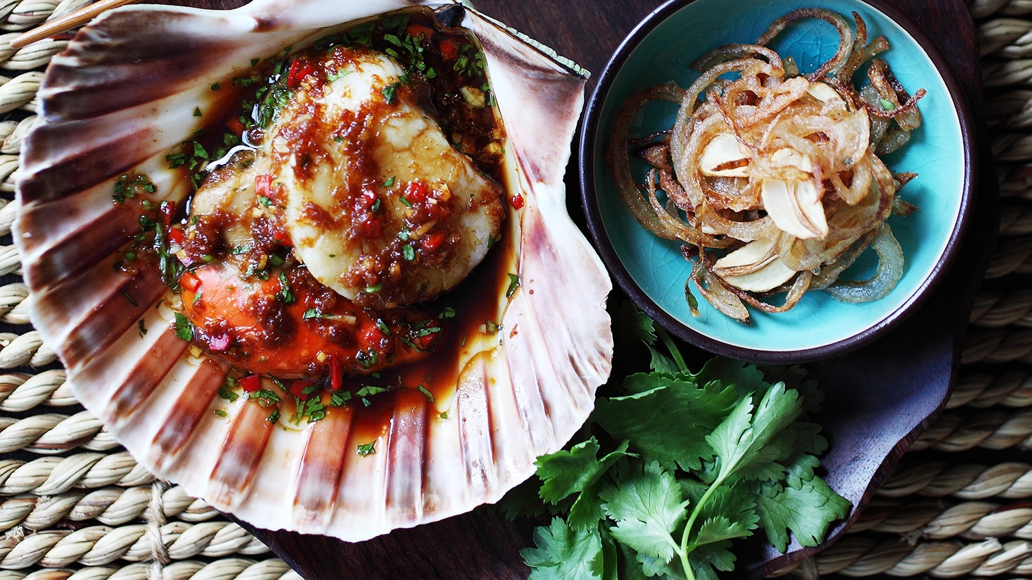 Ginger, chilli & soy steamed scallops | Borough Market